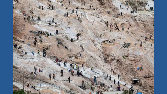 At least 200 dead in a Congo coltan mine collapse, authorities say, as ...