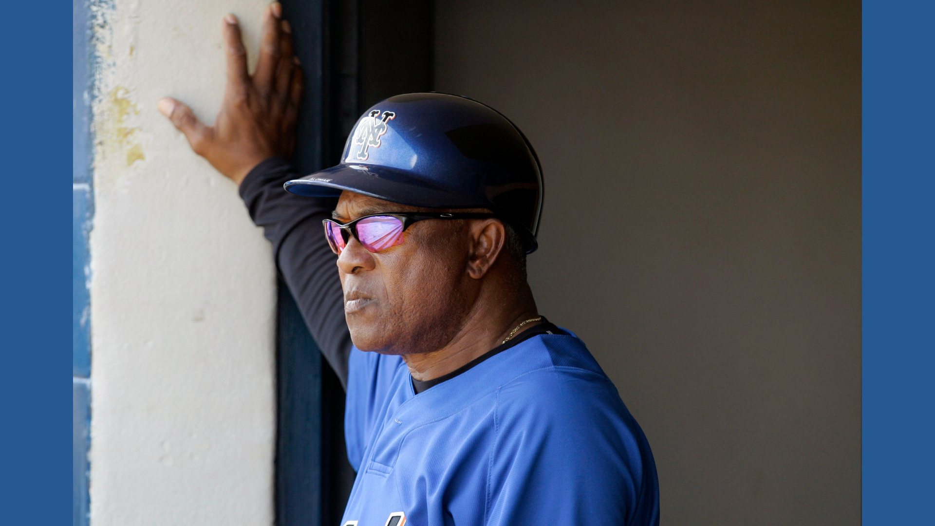 Former infielder and coach Sandy Alomar Sr., father of former Cleveland ...
