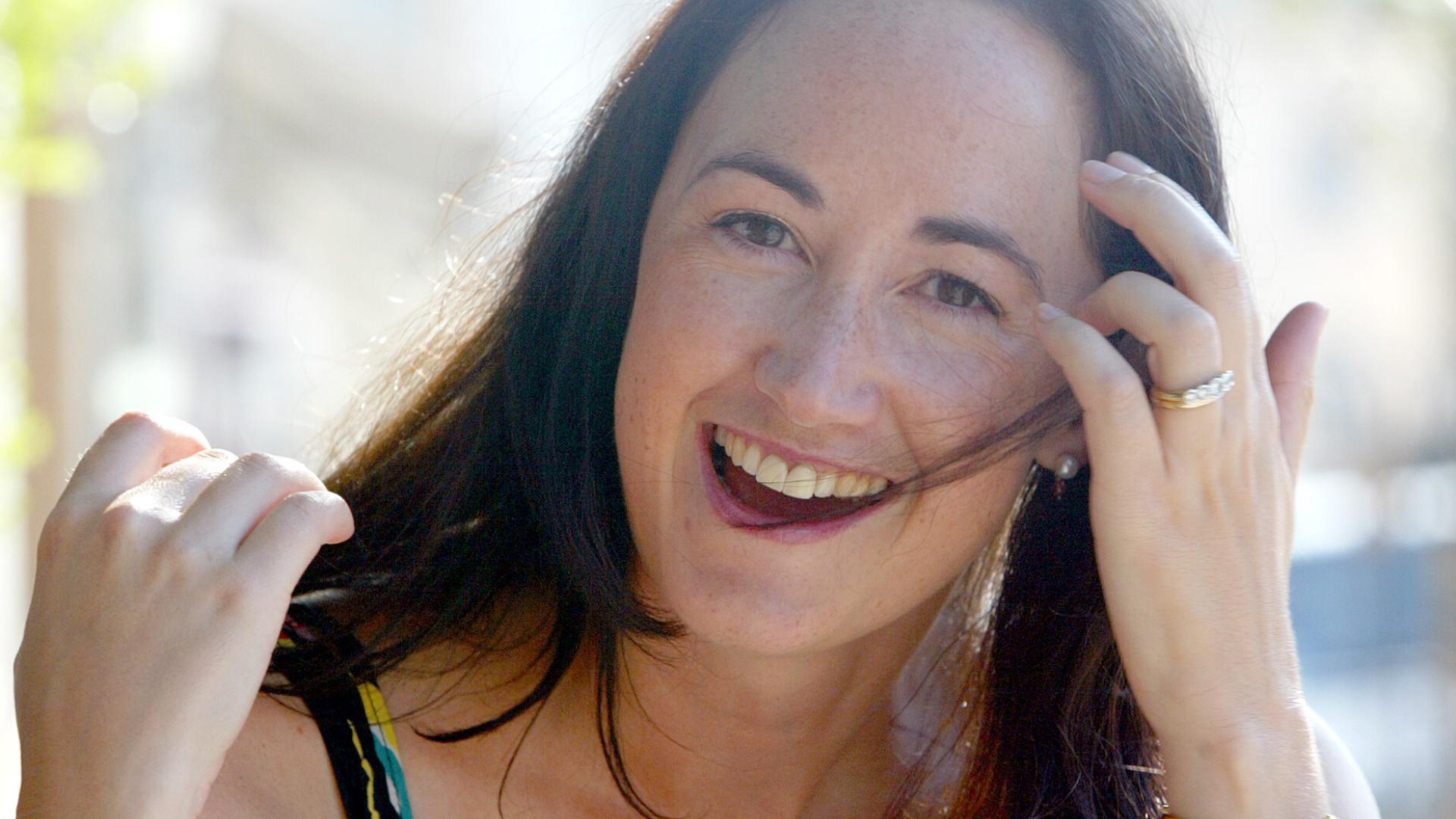 Sophie Kinsella, 'Confessions of a Shopaholic' author, dead at 55 ...
