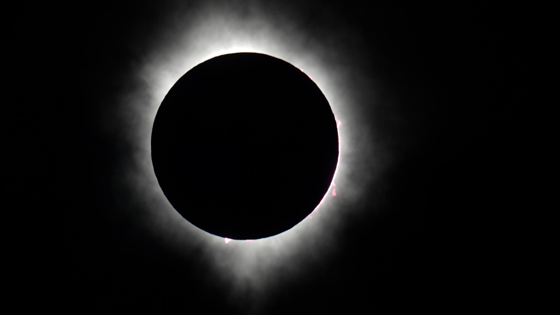 Police say woman shot interstate drivers because of eclipse | wkyc.com