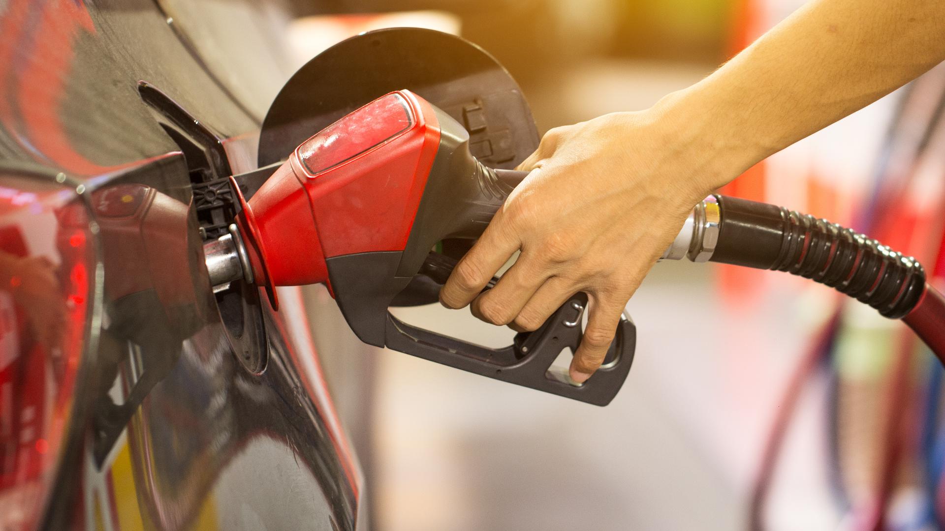 New report says there is a best and worst day of the week to get fuel ...