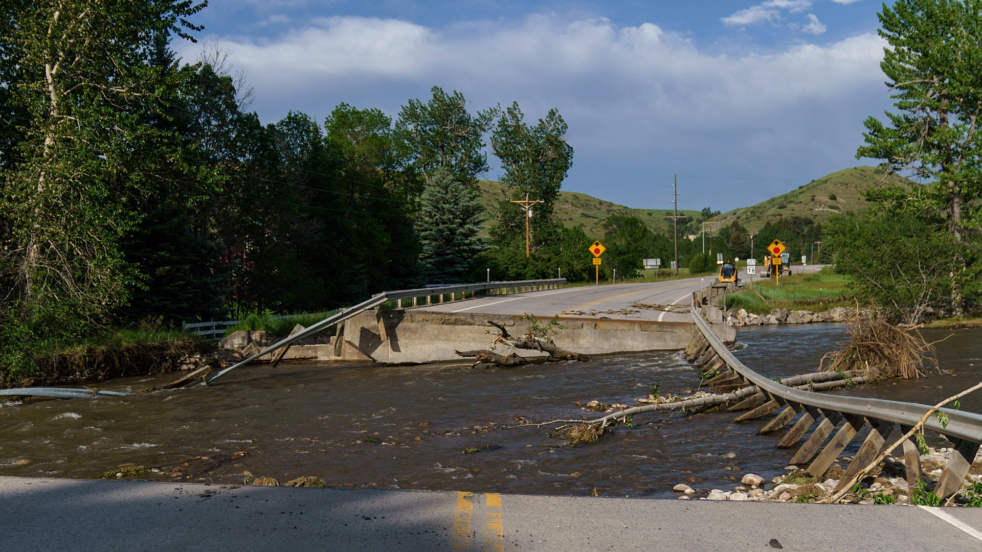 When will Yellowstone National Park re-open after flooding | wkyc.com