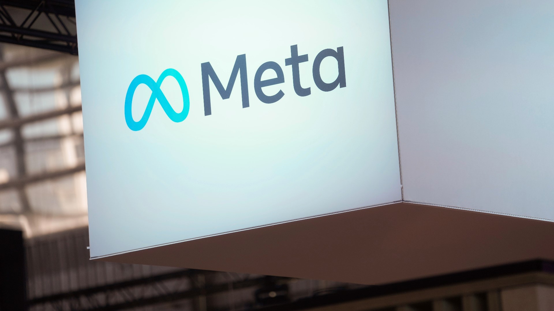 Meta launches program to help train workers for data center jobs | wkyc.com