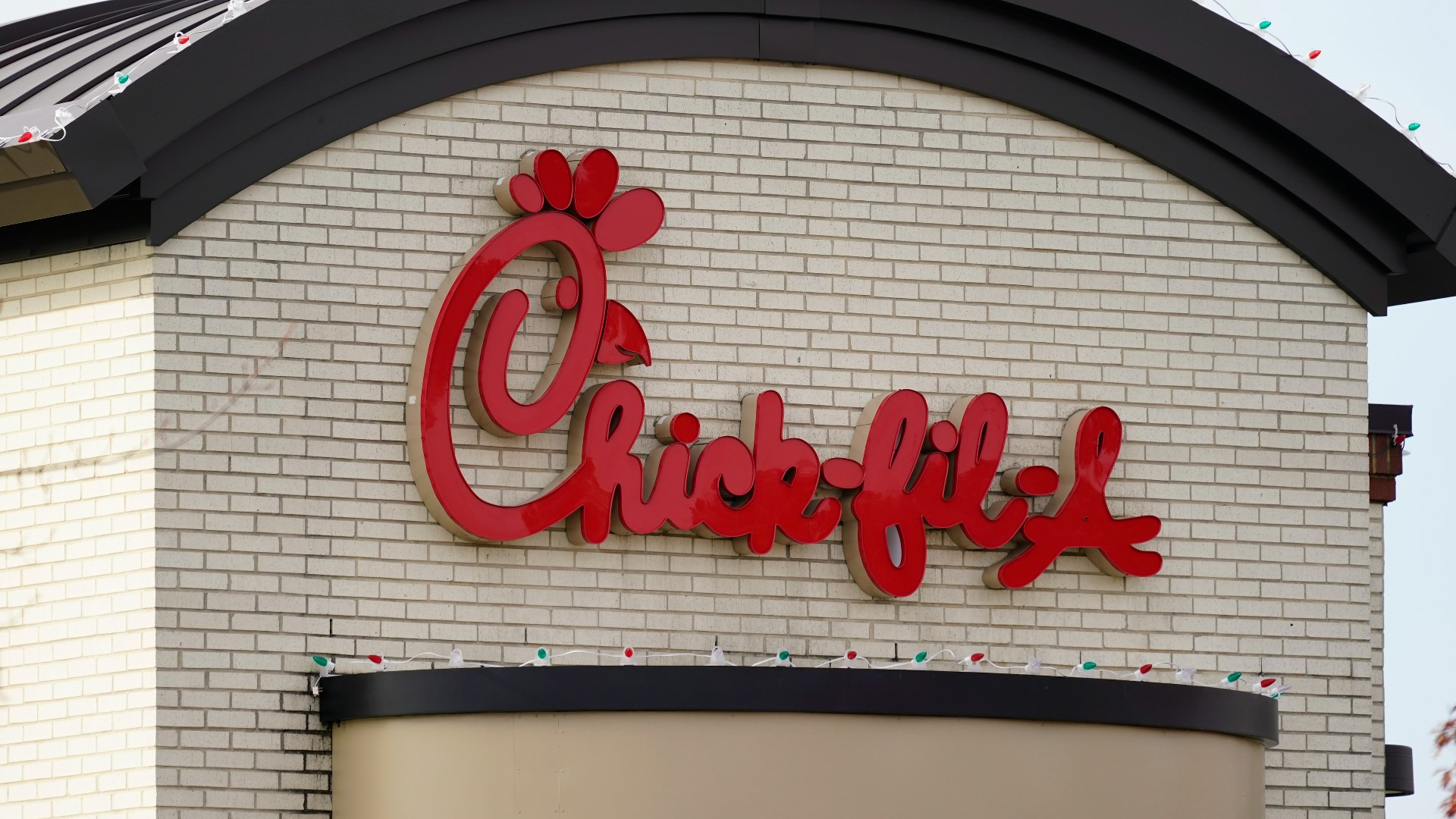 Chick-fil-A testing new menu item: Pizza | wkyc.com