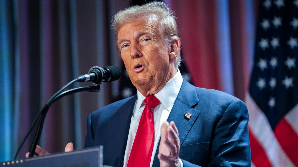 Donald Trump sues J. Ann Selzer, Des Moines Register over Iowa Poll ...