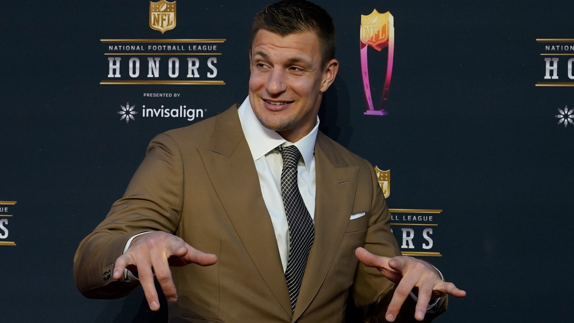 Rob Gronkowski will do field goal during FanDuel Super Bowl ad again ...