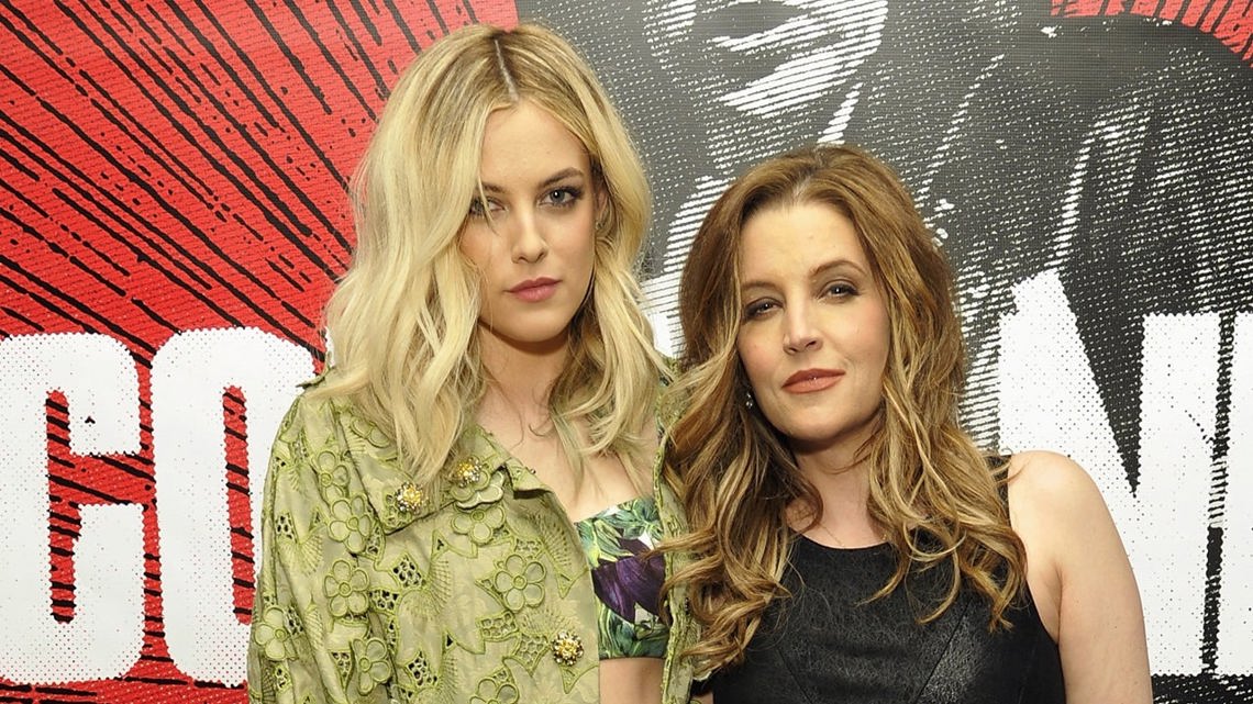 Lisa Marie Presley's Posthumous Memoir Title and Cover Revealed After ...