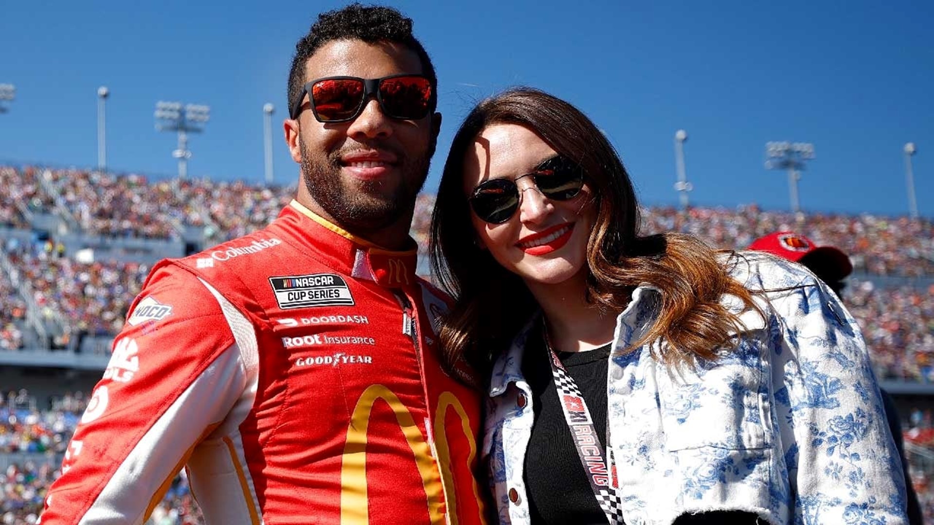 NASCAR Driver Bubba Wallace and Amanda Carter Expecting First Child ...
