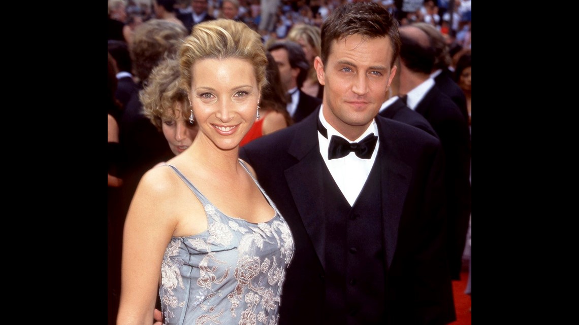 Inside Matthew Perry's Close Bond With 'Friends' Co-Stars | wkyc.com