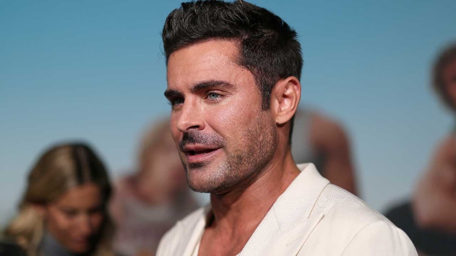 Zac Efron Details His 'Shocking' Physical Transformation For 'Iron Claw ...