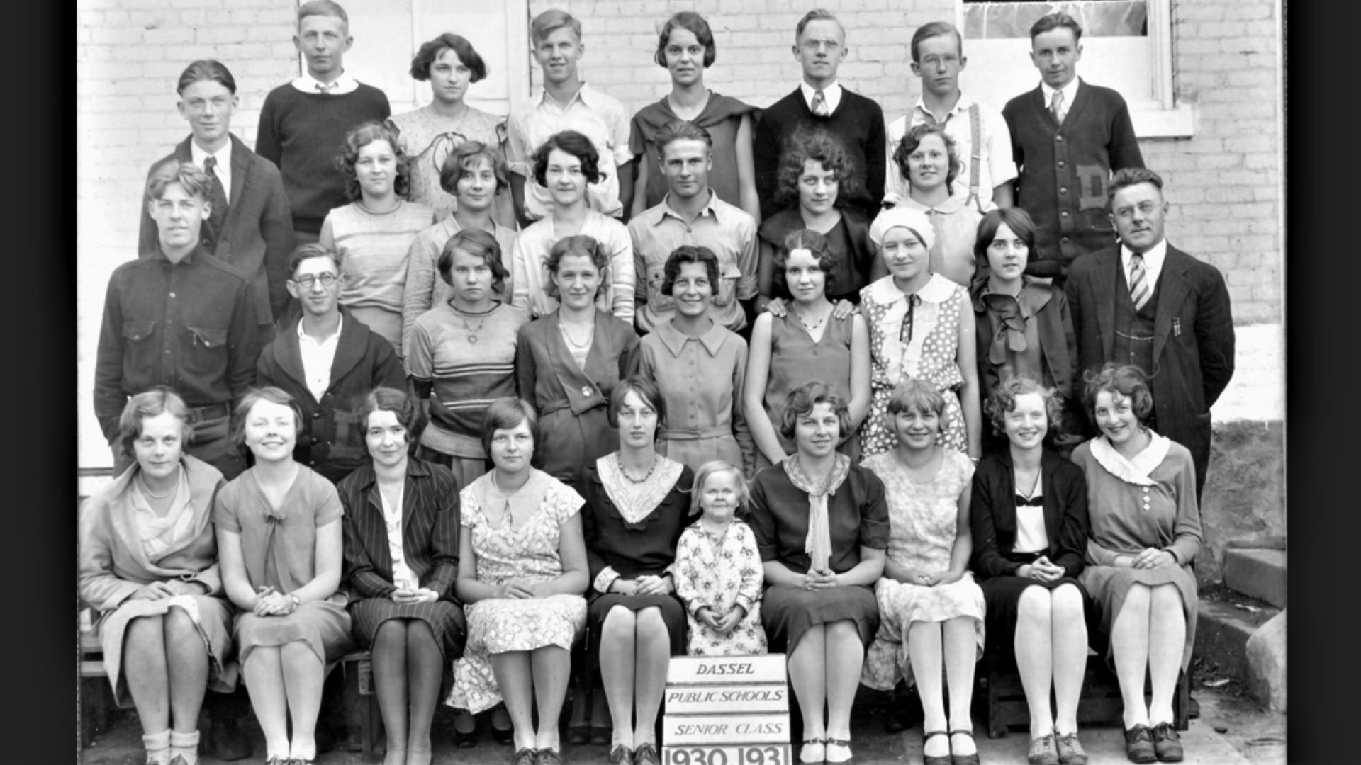 Minnesotan who played Munchkin in 'Wizard of Oz' gets monument | wkyc.com