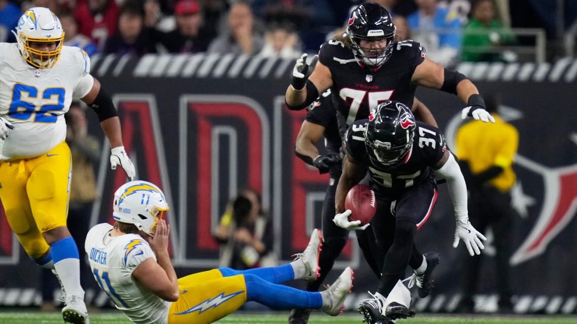 Texans make NFL history on two-point conversation on blocked PAT | wkyc.com