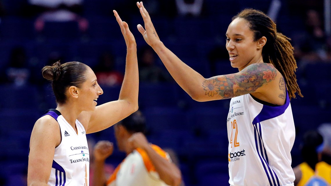 Brittney Griner re-signs with Phoenix Mercury, AP source says | wkyc.com