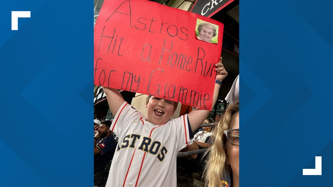 Video: Fan gives Jose Altuve grand slam HR ball to boy with sign | wkyc.com