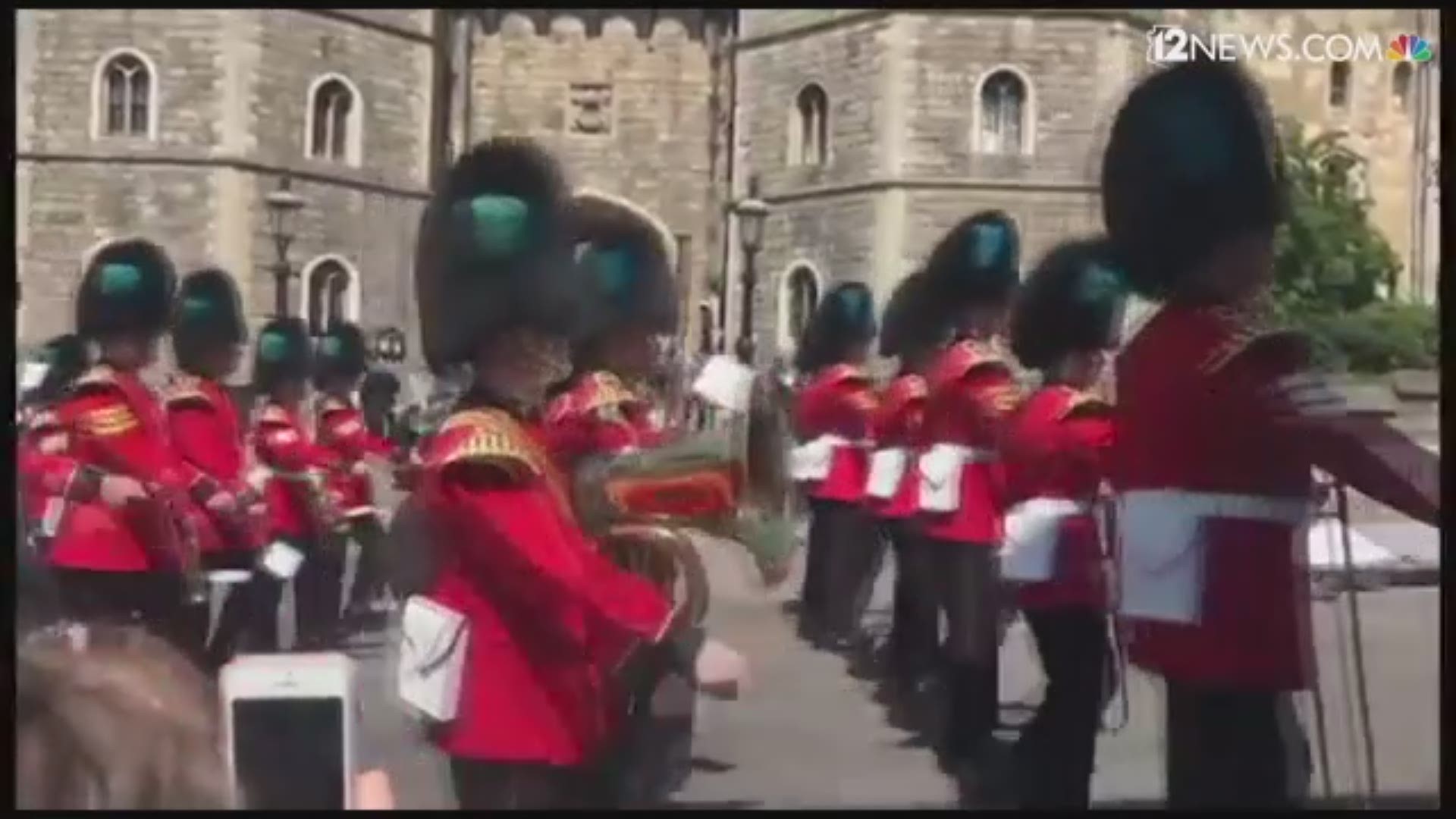 Members of Kappa Kappa Gamma sorority surprise Meghan Markle with ...