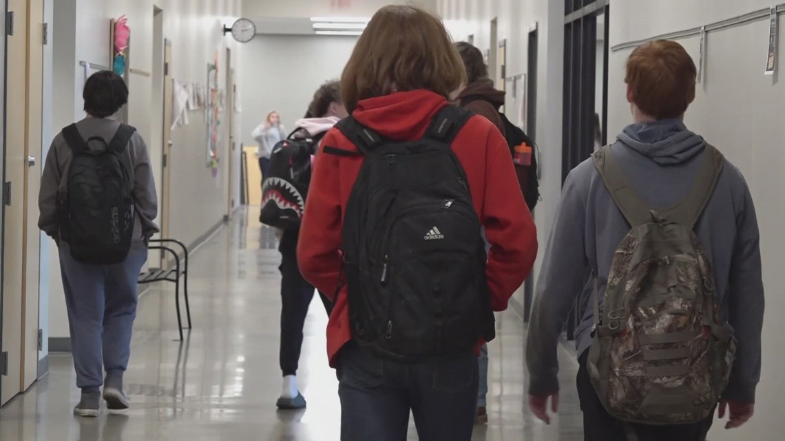 Arkansas school district returns to 5-day school week | wkyc.com