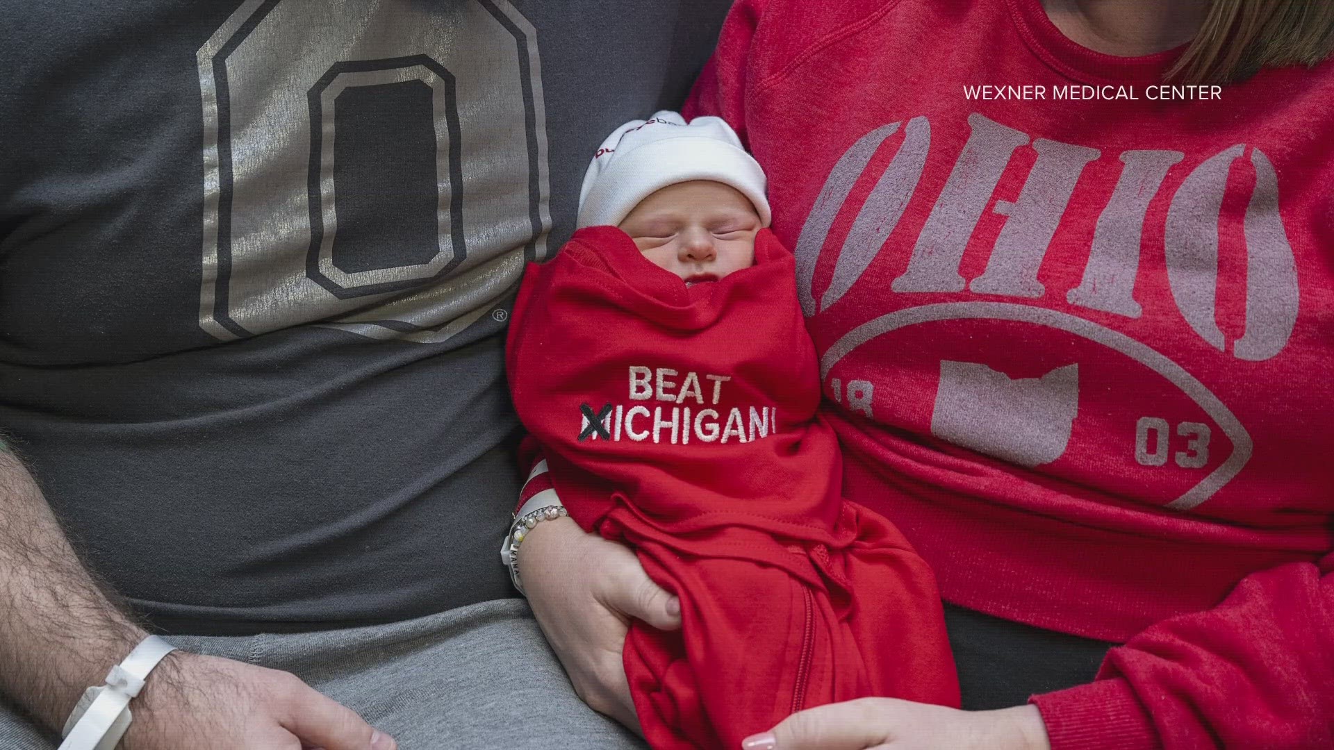 Newborns at Wexner Medical Center get ‘Beat Xichigan’ blankets | wkyc.com