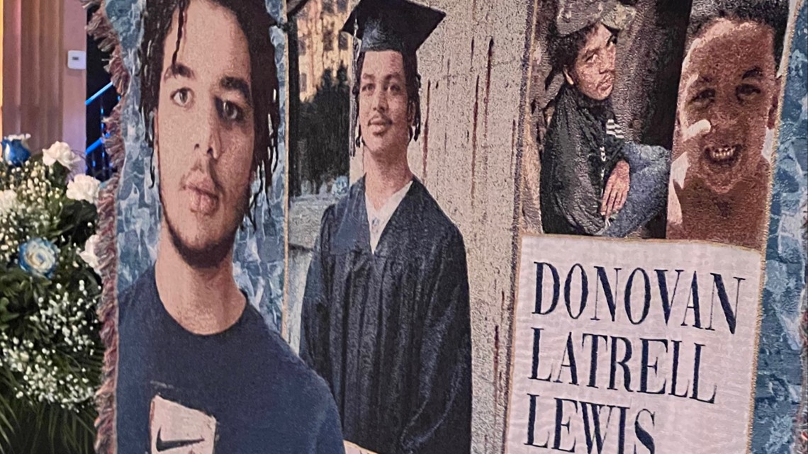 Mourners gather for funeral service of Donovan Lewis | wkyc.com