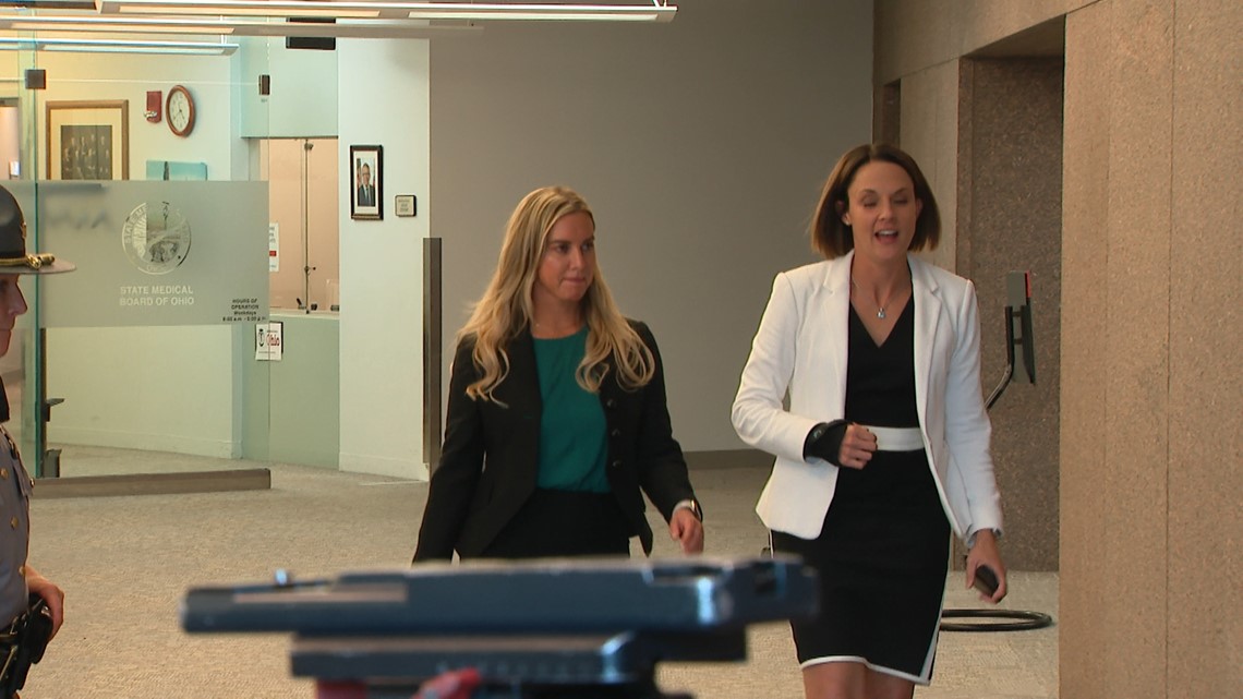 Ohio TikTok plastic surgeon ‘Dr. Roxy’ loses medical license | wkyc.com