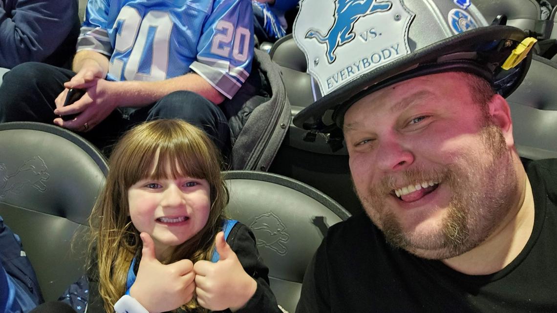 North Texas firefighter attempts to save a Bears fan's life | wkyc.com