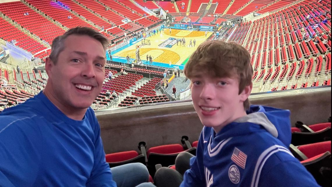 Father and son bond over Duke game in NCAA tournament | wkyc.com