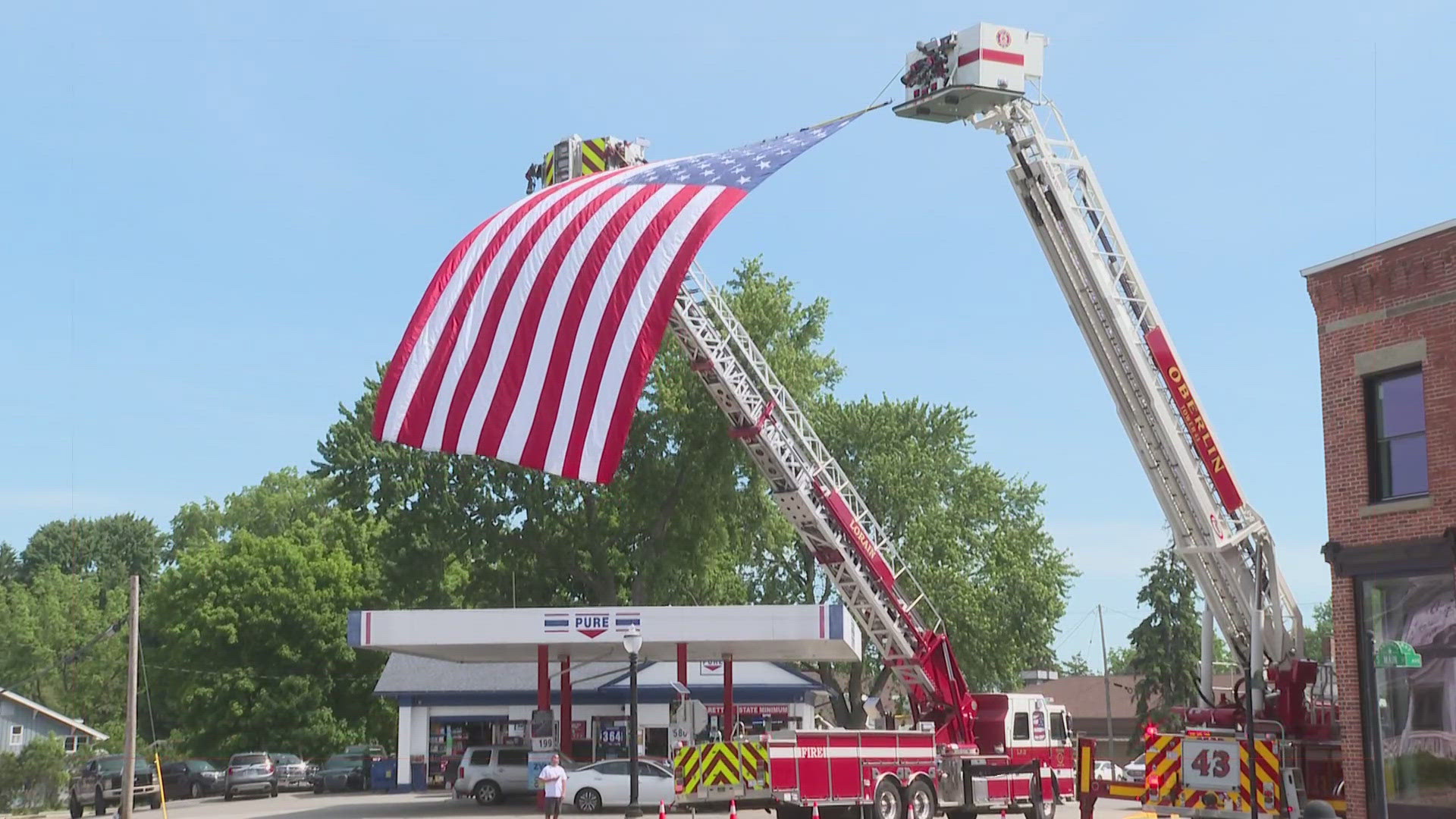 Community gathers to honor Amherst Fire Chief James Wilhelm | wkyc.com
