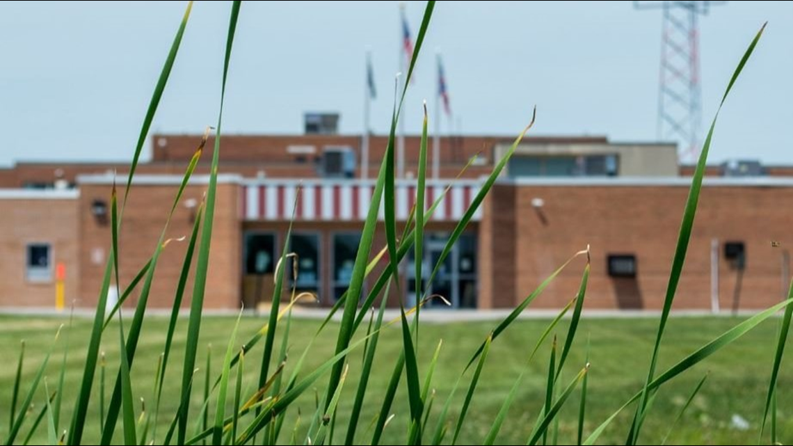 Marion prison is one of the nation's largest sources of COVID-19 ...
