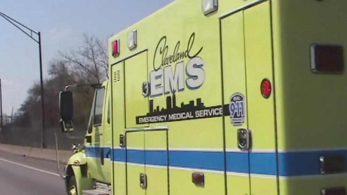 Cleveland police: Man taken to hospital after crashing e-bike into ...