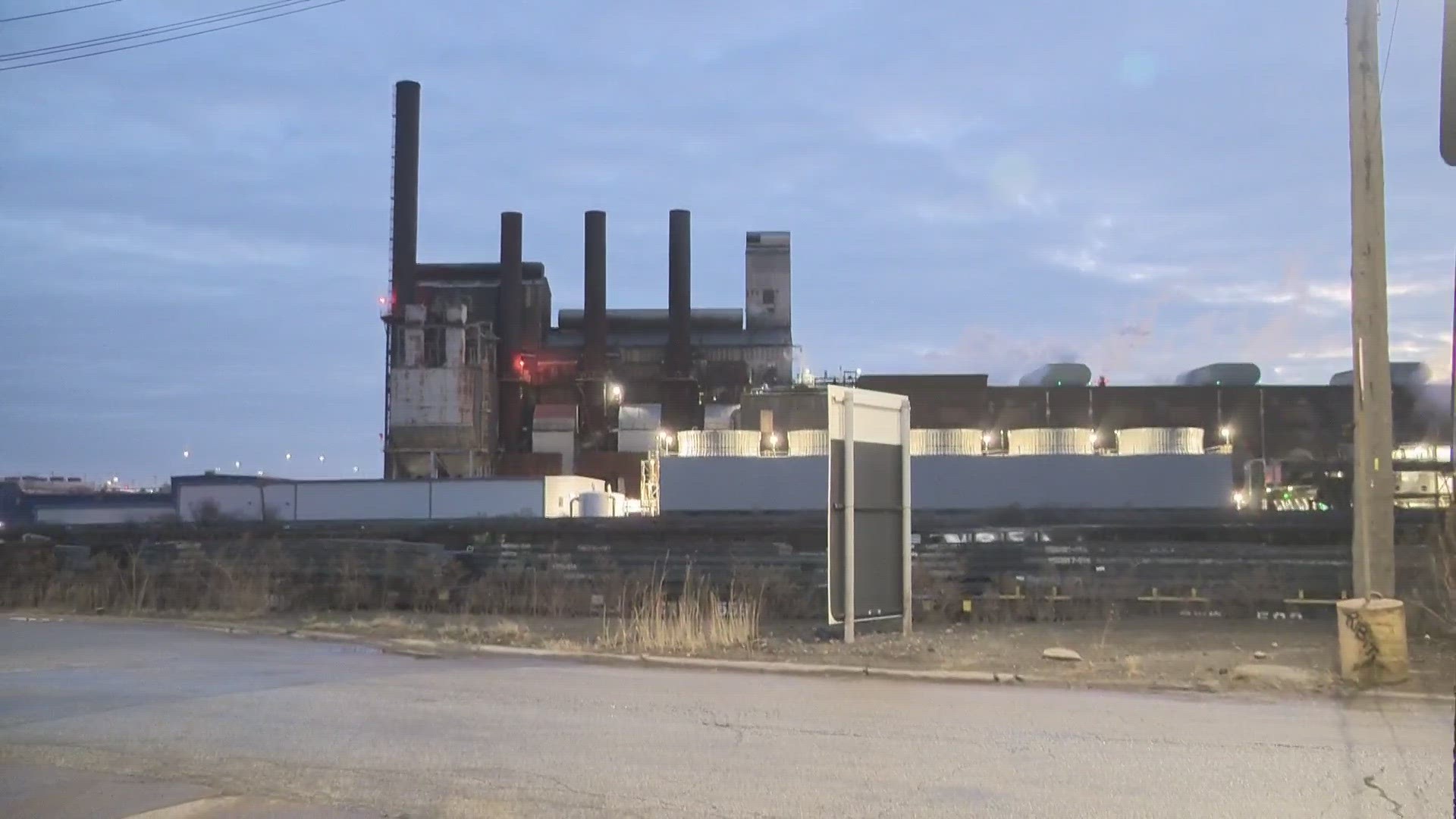 Norfolk Southern employee dies after crash involving train and dump ...