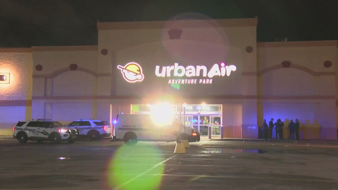 Social media 'takeover' at Ohio indoor adventure park raises safety ...