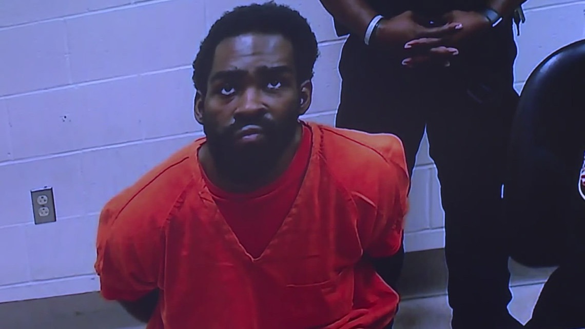 De'Lawnte Hardy in court: Suspect in murder of Cleveland officer | wkyc.com