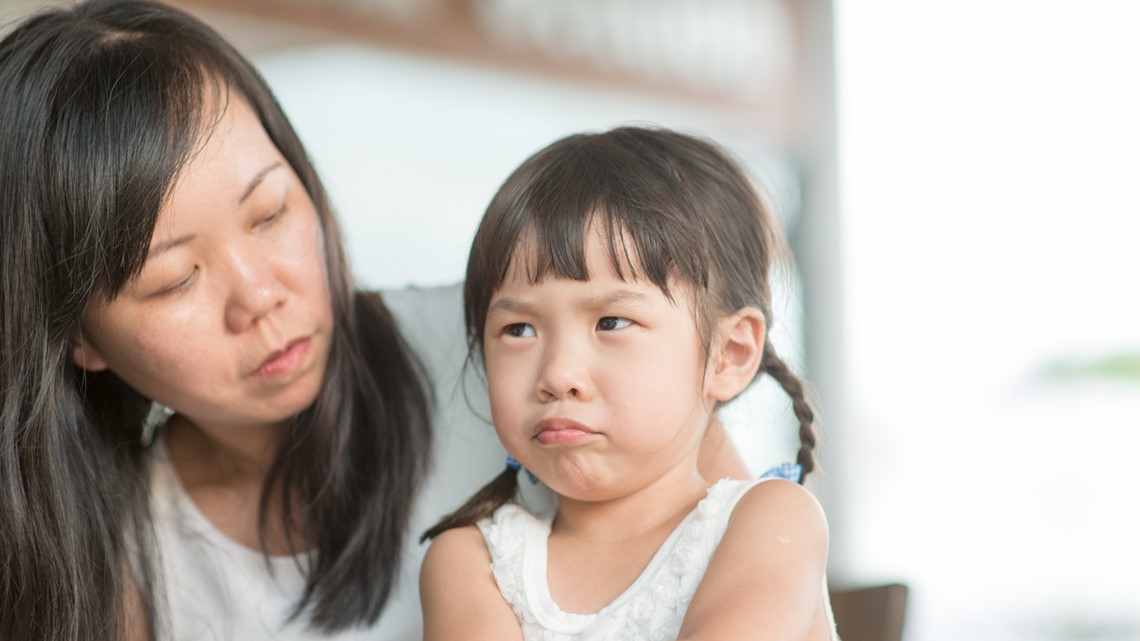 Mom Minute Monday: How to handle tantrums for kids of any age | wkyc.com