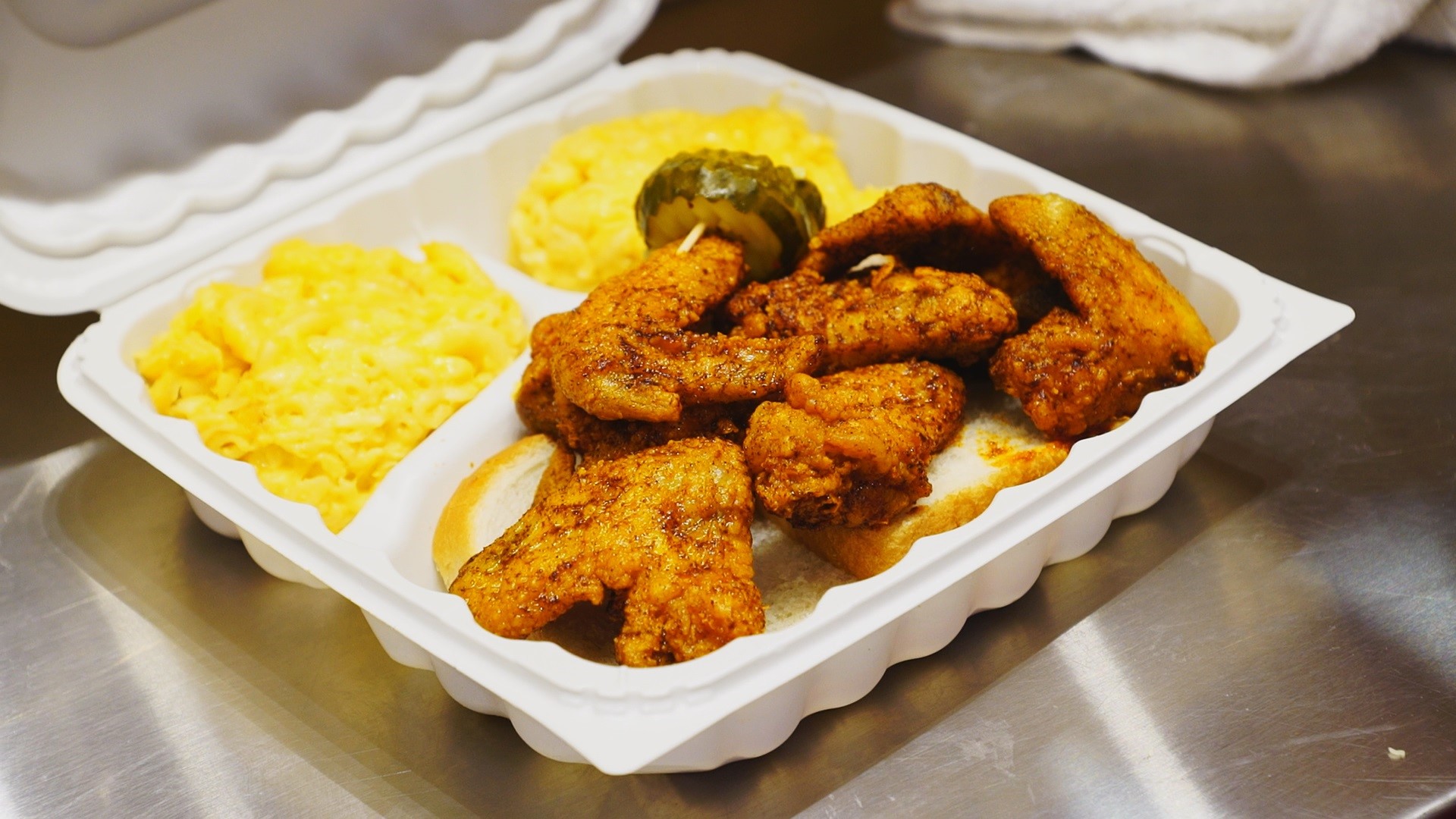 Hot Chicken Takeover announces Oct. 8 opening at Crocker Park | wkyc.com