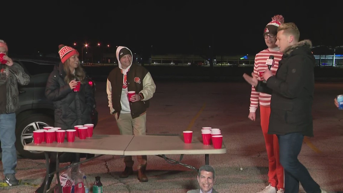 Cleveland Browns fans get the party started extra early with Muni Lot ...