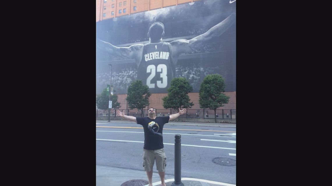PHOTOS | LeBron James banner selfies | wkyc.com