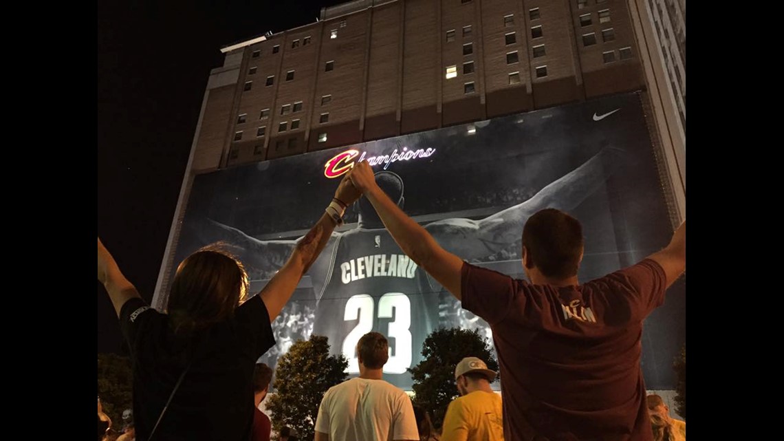 PHOTOS | LeBron James banner selfies | wkyc.com