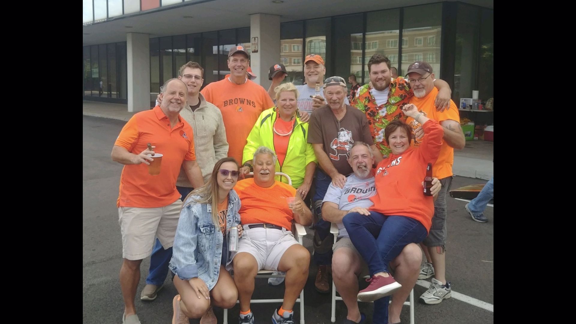 DAWG CHECK: Browns fans show off their team spirit! | wkyc.com