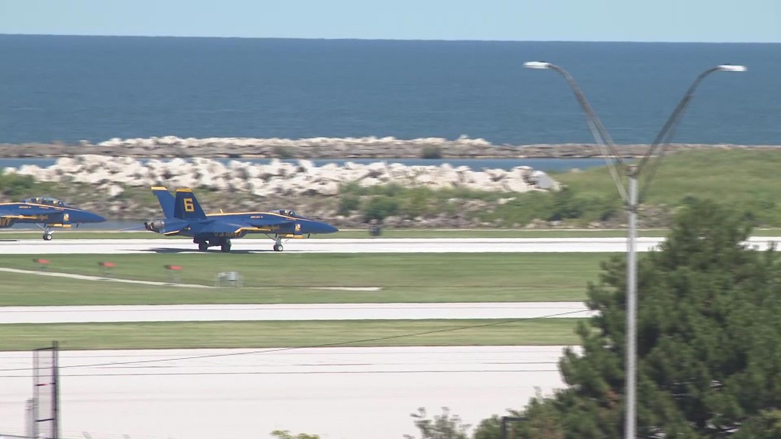 Blue Angels getting ready for the 2022 Cleveland National Air Show ...