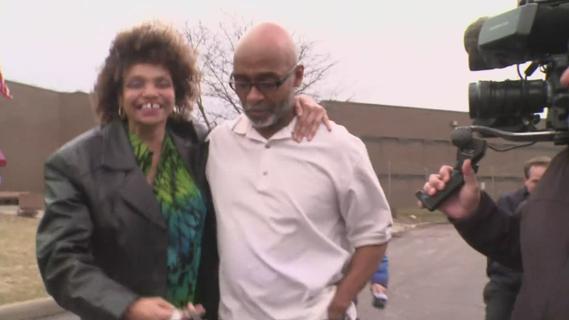 Ex-Akron police captain Doug Prade, convicted in 1997 murder of his ex ...