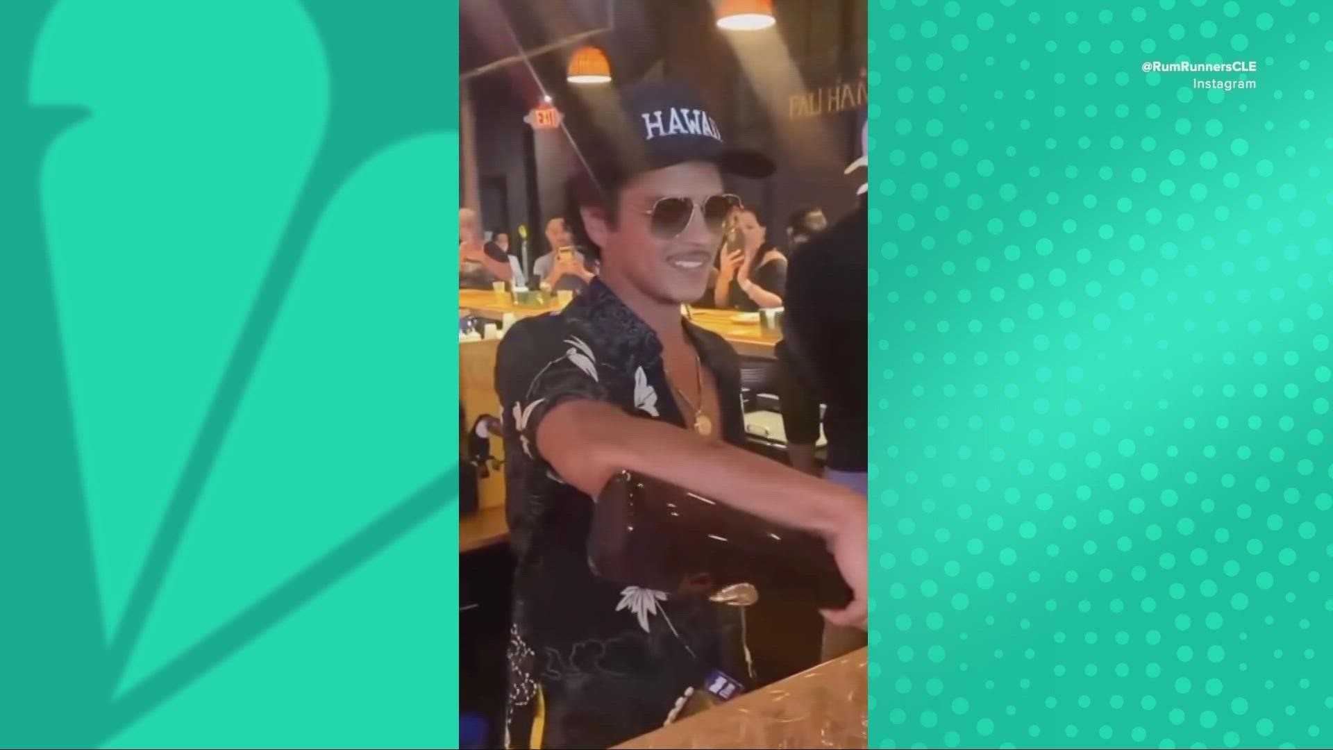 Clicking in Cleveland: County fair season begins, Bruno Mars tends bar ...