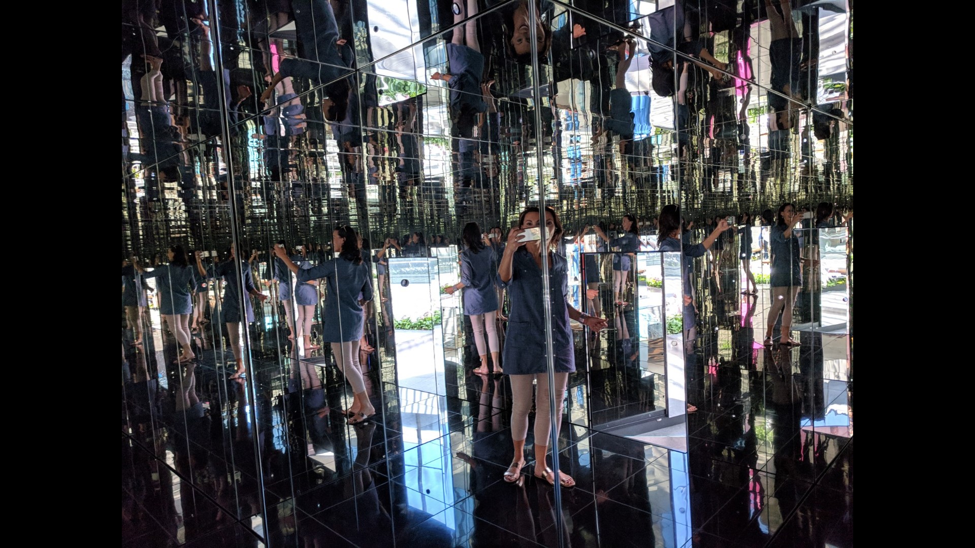 Girls in STEM | Exploring Yayoi Kusama's Infinity Mirrors exhibit at ...