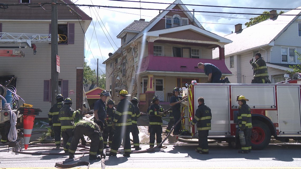 Multiple people trapped in building fire on Cleveland's west side ...