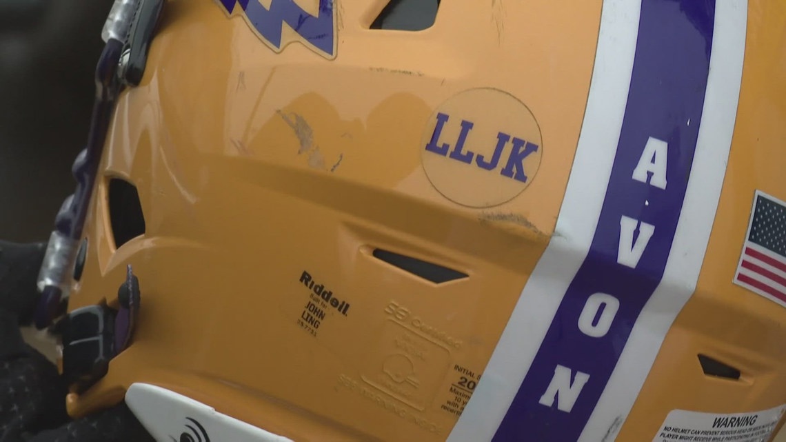 Avon High School football honors late teammate Jeremiah Kelly during ...
