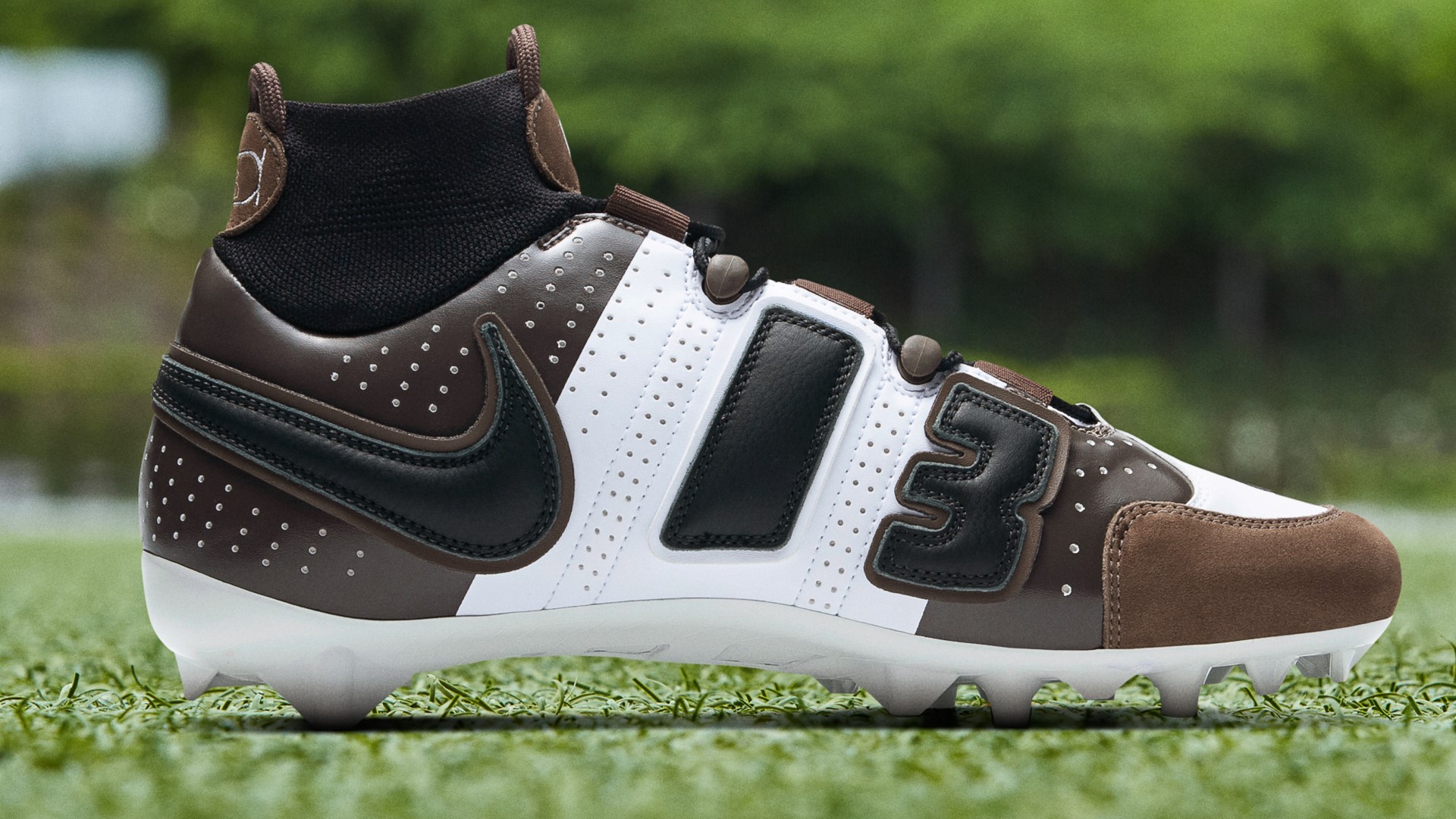 Look: Odell Beckham Jr.'s Travis Scott inspired pregame cleats | wkyc.com
