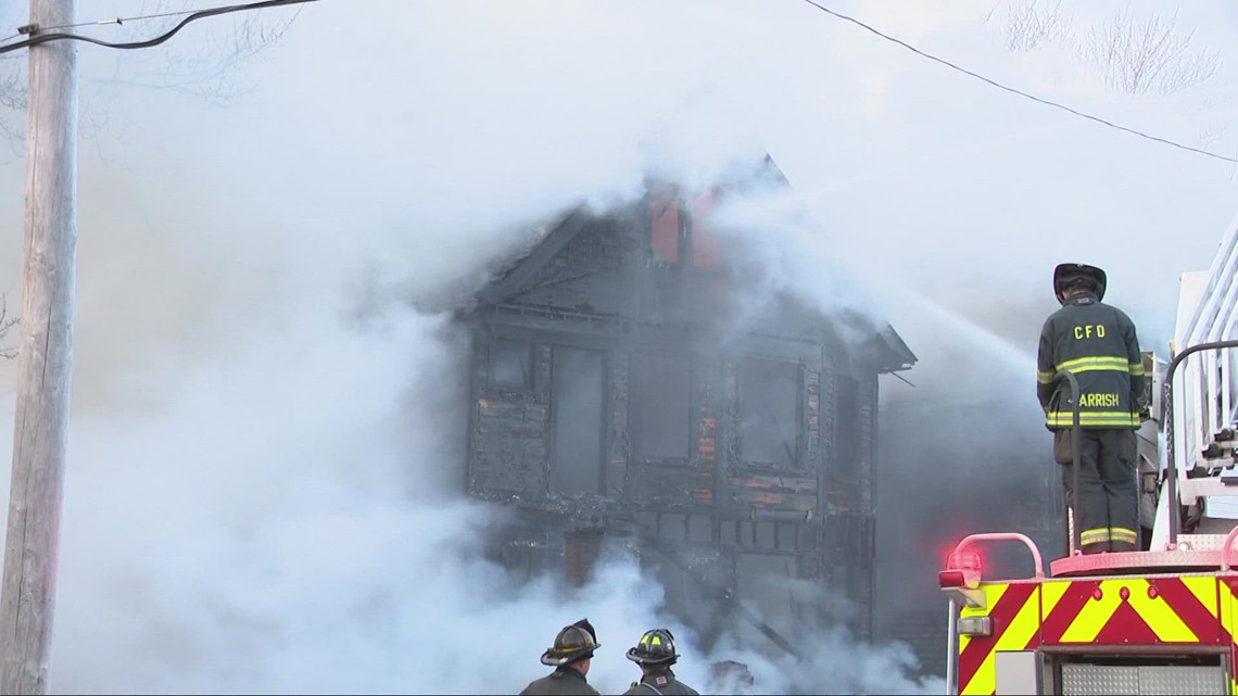 Pair of houses catch fire on east side of Cleveland; 1 completely ...
