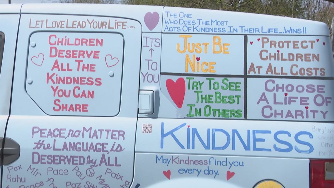 Parma Heights community rallies around Valley Forge after student dies ...