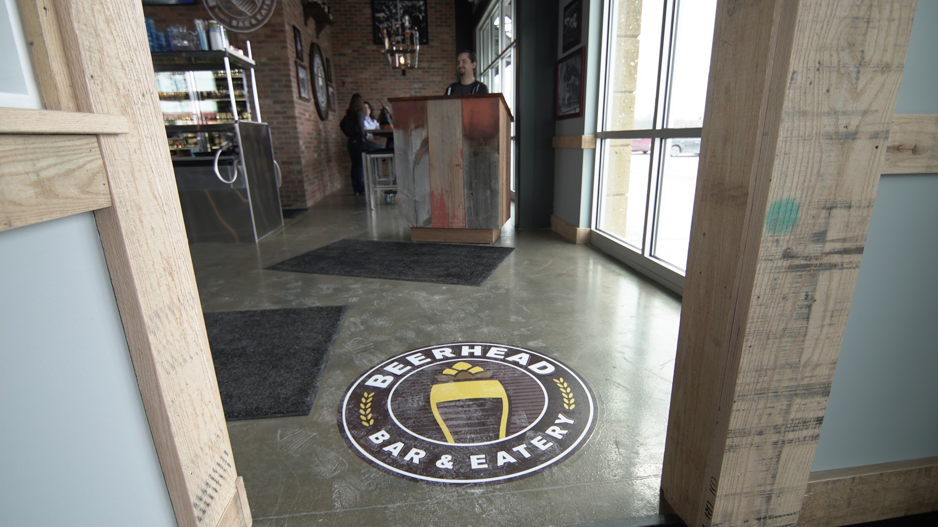 FIRST LOOK | Beerhead Bar & Eatery celebrates craft beer in Avon | wkyc.com