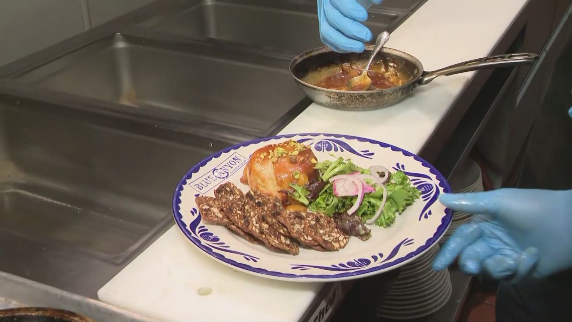 Cooking up good eats at Blue Canyon Kitchen & Tavern for Cleveland ...