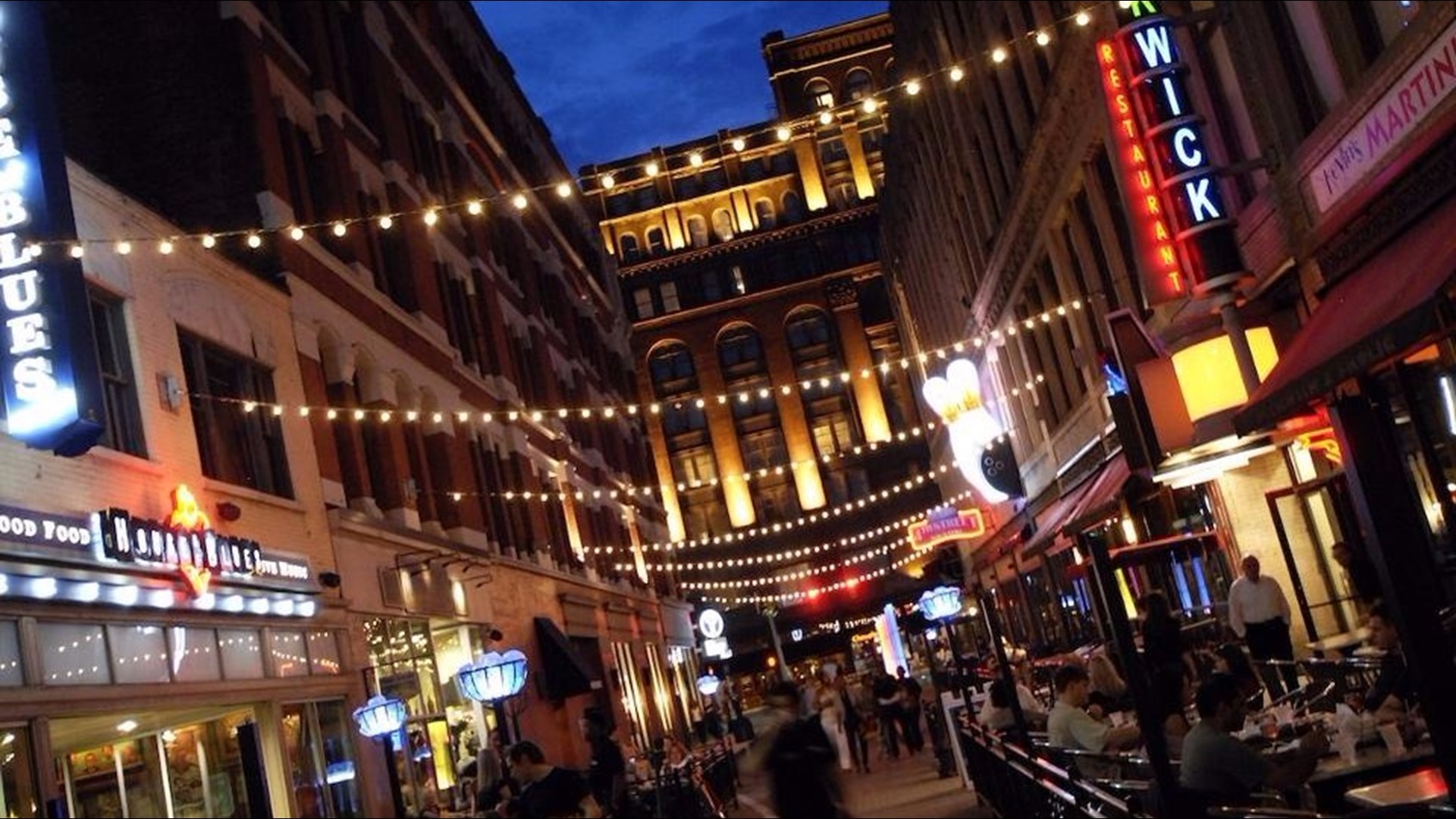 Local restaurants and bars come together to offer the 'Ultimate East ...