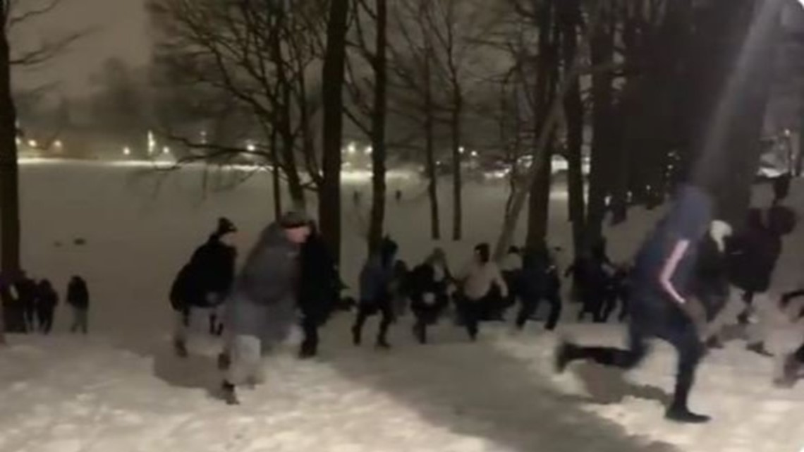 Snowball fight at Kent State as winter storm hits Northeast Ohio | wkyc.com